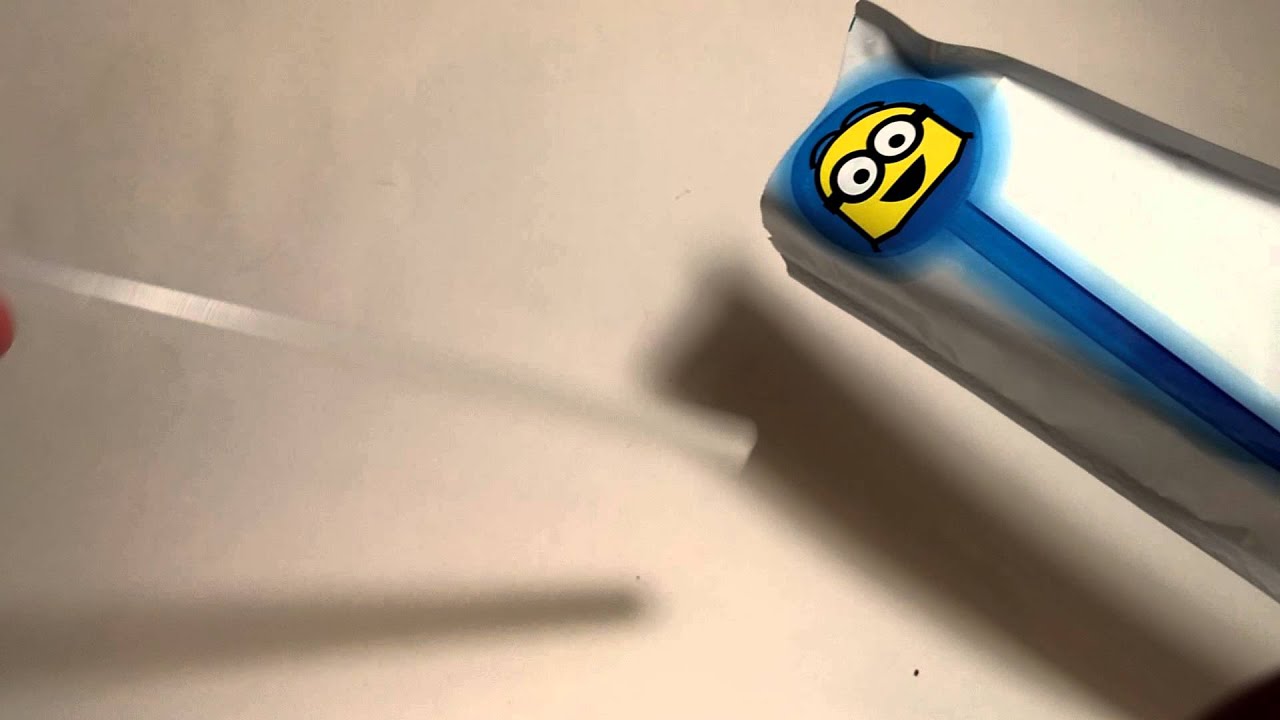 Despicable Me toy - minion glow stick - toy box - YouTube