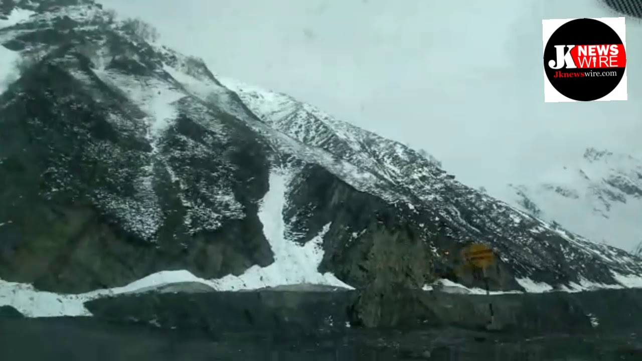 Snow bound area of Srinagar to Ladhak from Sonmarg to Leh - YouTube