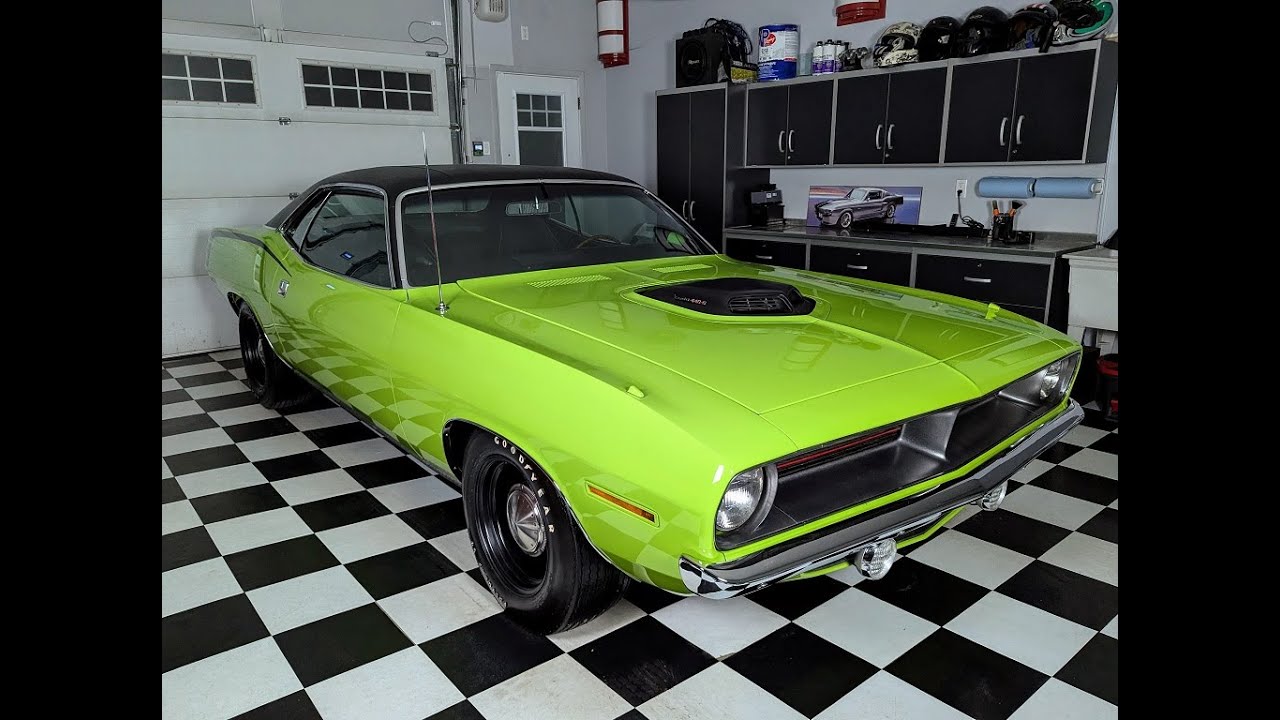 1970 Plymouth Cuda 440 6-Pack V Code 4 Speed Lime Light - YouTube