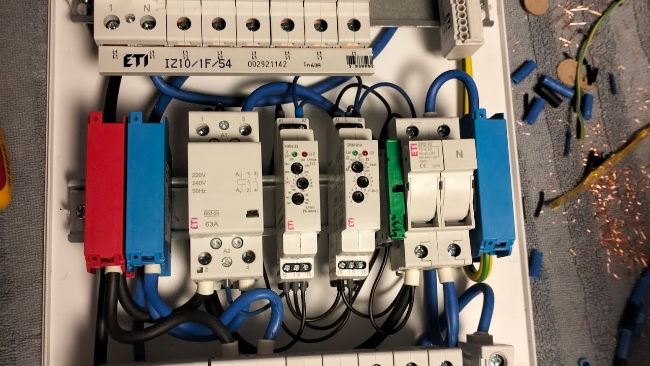 Cum am pregătit un tablou electric pentru o garsoniera componente full ...