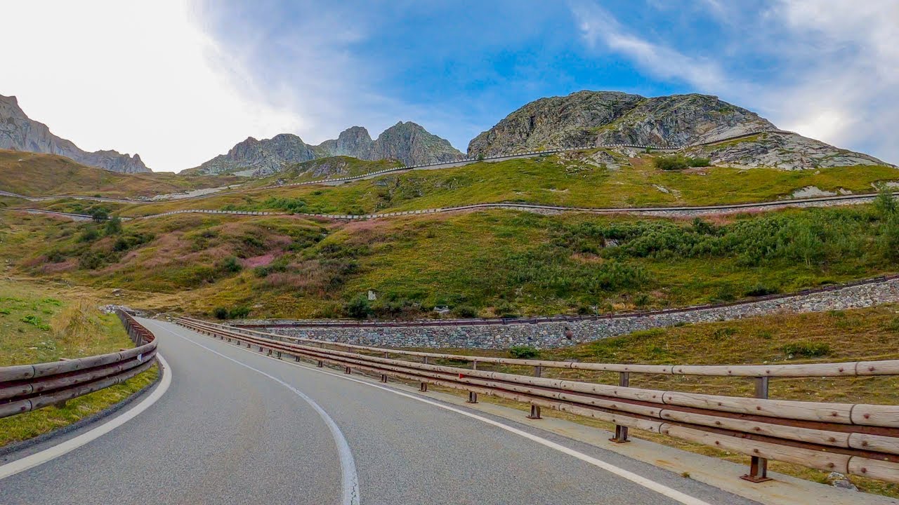 Driving the Great St Bernard Pass, from Italy to Switzerland - YouTube