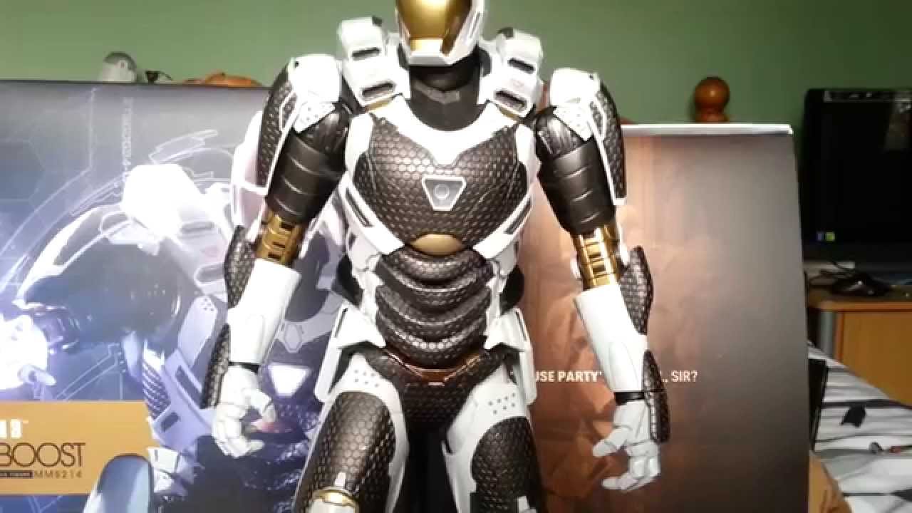Hot Toys Starboost armour - YouTube
