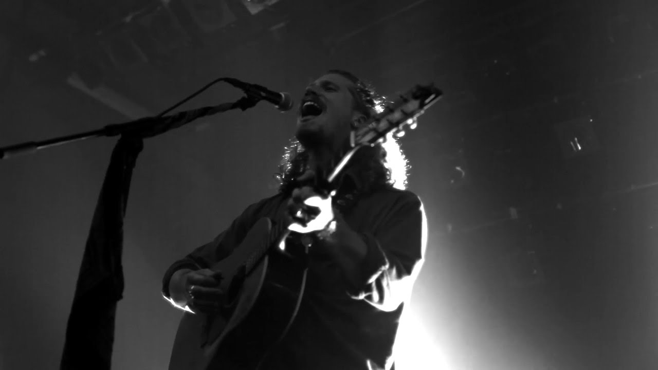 Robin Borneman - AWAKE (LIVE) - YouTube