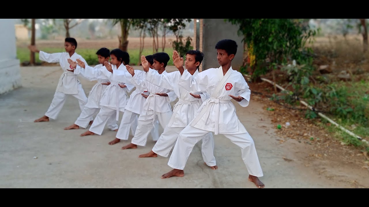 morning karate training session - YouTube