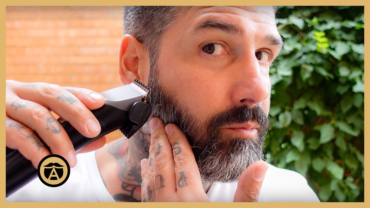 LOL, I Look Completely Different With A Goatee - YouTube