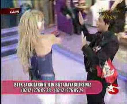 Petek Dinçöz - Box Yaparken**