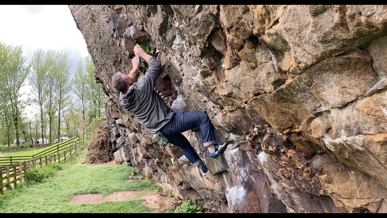 Bouldering at Craig y Longridge - YouTube