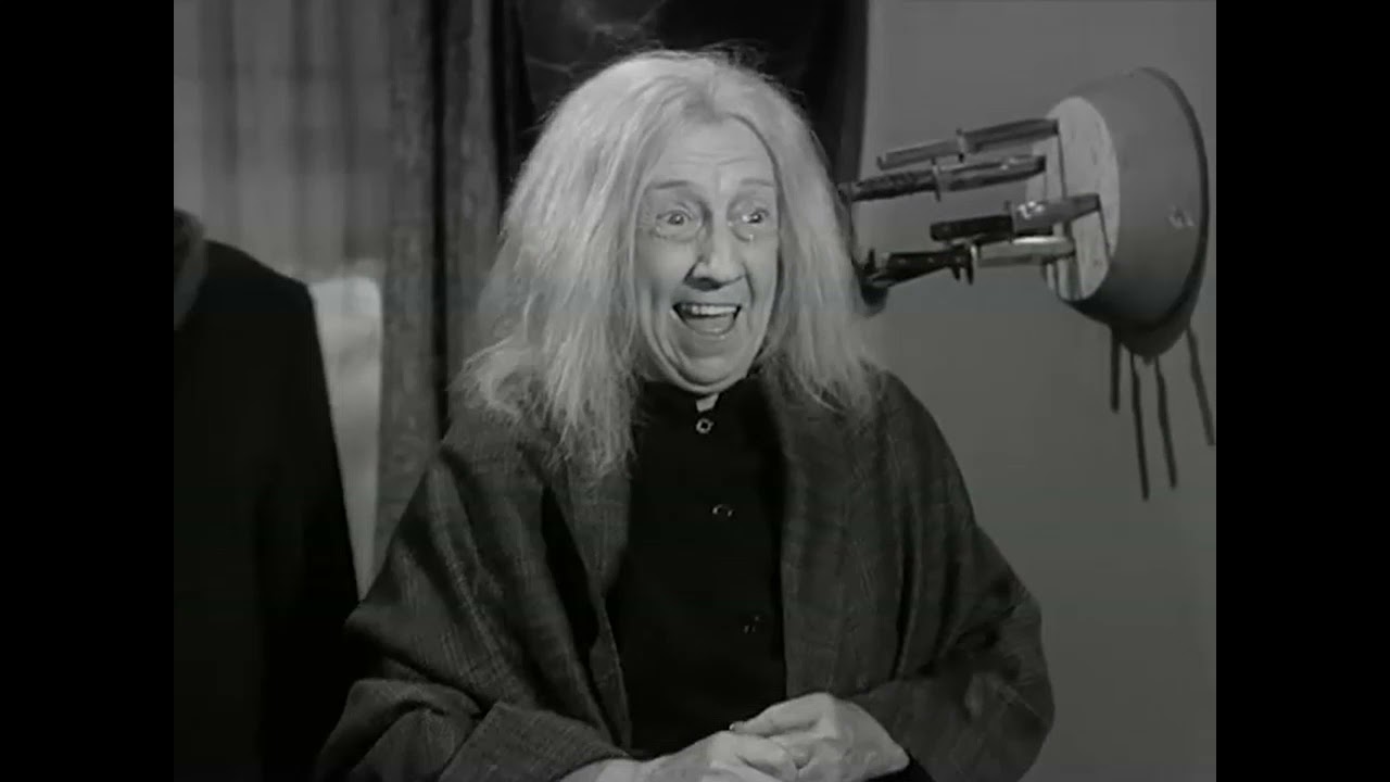 Uncle Fester and Mama being iconic for 9 minutes straight (1964 series ...