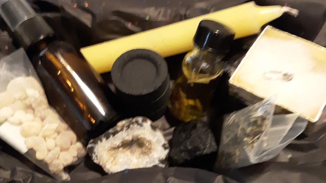 Tools of the Realm Spring Box contents!!! - YouTube