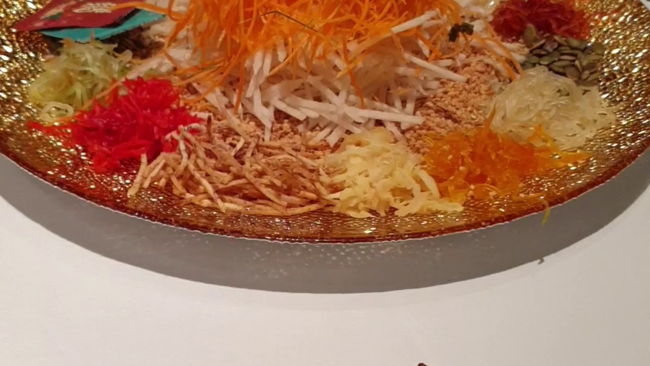Yusheng Sayings By Auntie and Yusheng with Pork Floss Roll - YouTube