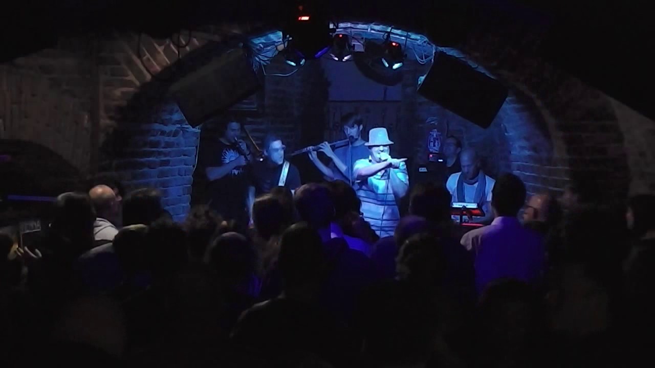 Carl Avory & The Establishment - Too young to die (Jamiroquai Reloaded ...