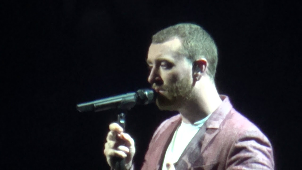 Sam Smith - Writting's On The Wall (Live @ Altice Arena) - YouTube