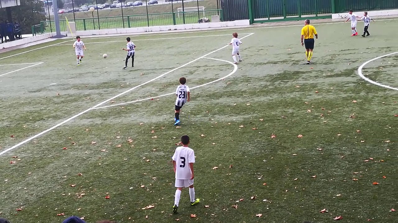 Simão Matos - Académico de Viseu - SUB10 A - Pequenos Lances V1 - YouTube