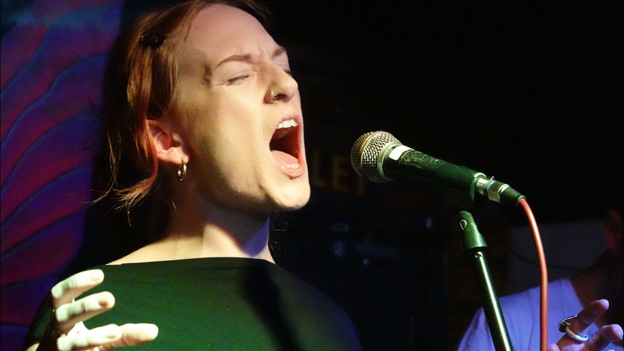 Angered Kenneth - Tale of Alice (Live @ Poco Loco, Chatham - 13th ...