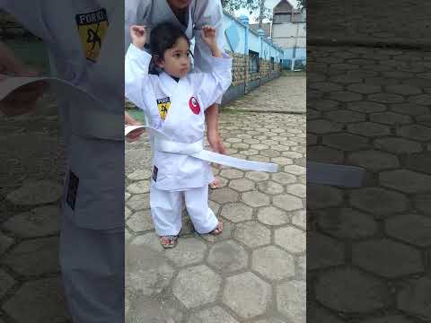 cara memakai sabuk karate #karate #taekwondo #satuklikuntukwujudkanimpianmu