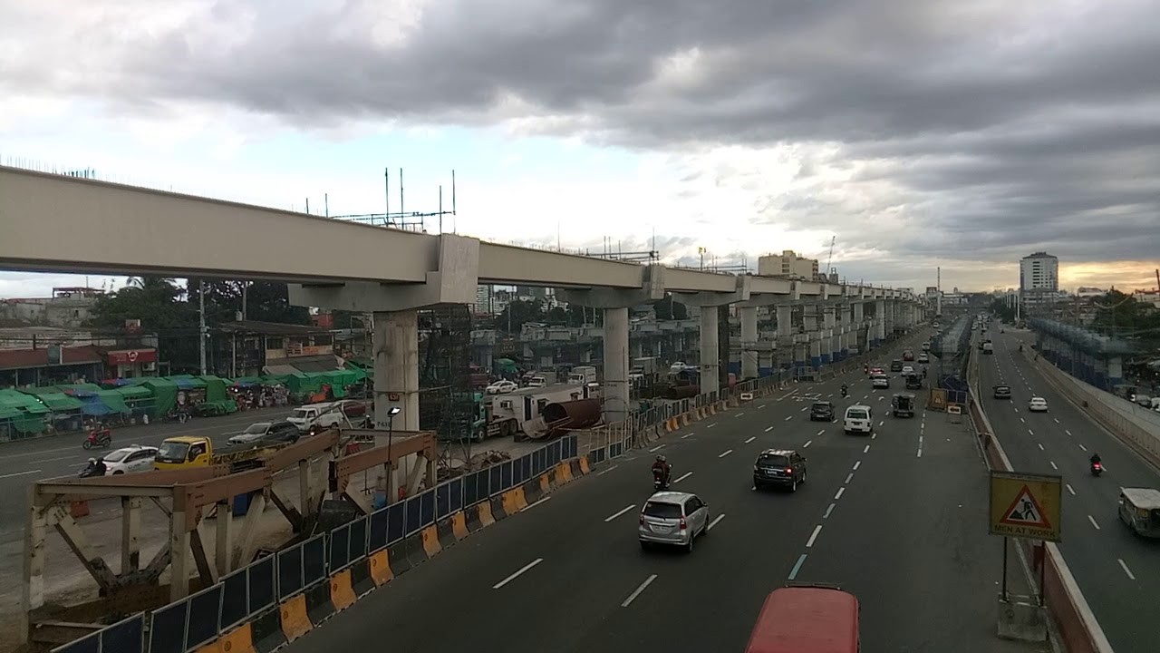 MRT 7 rail tracks goes up in Quezon City - YouTube