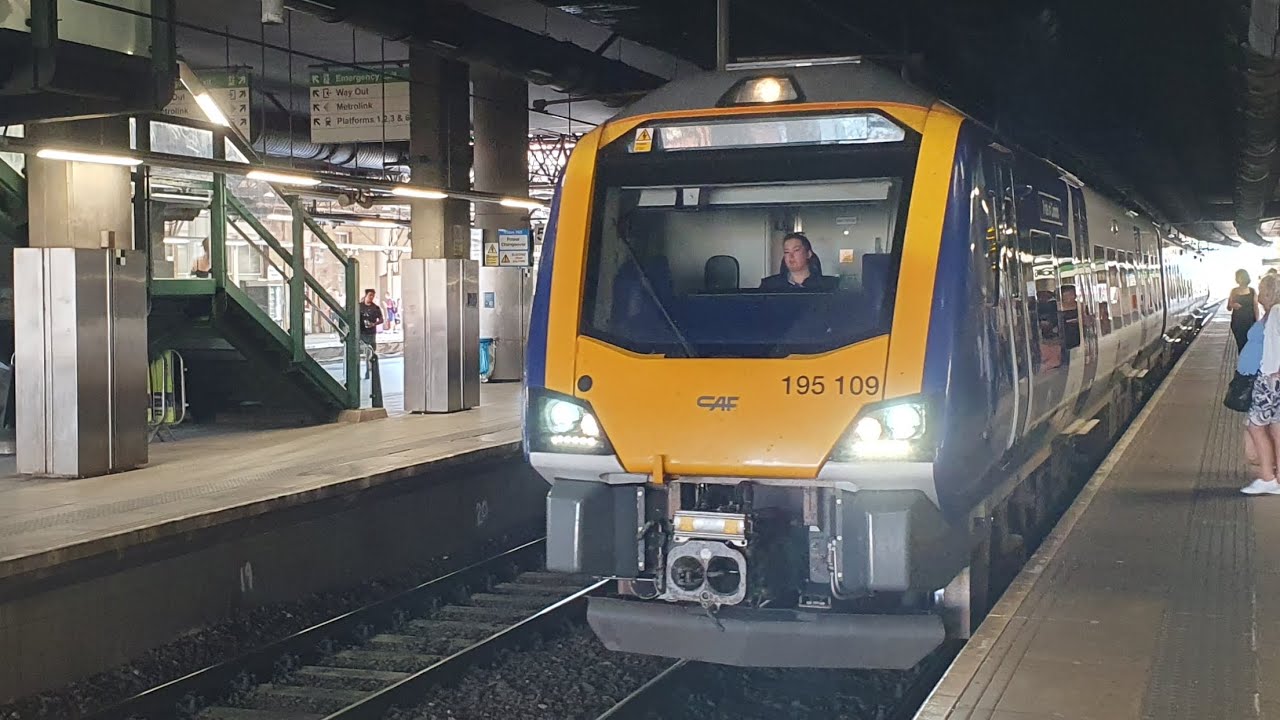 CAF Class 195 109 - YouTube