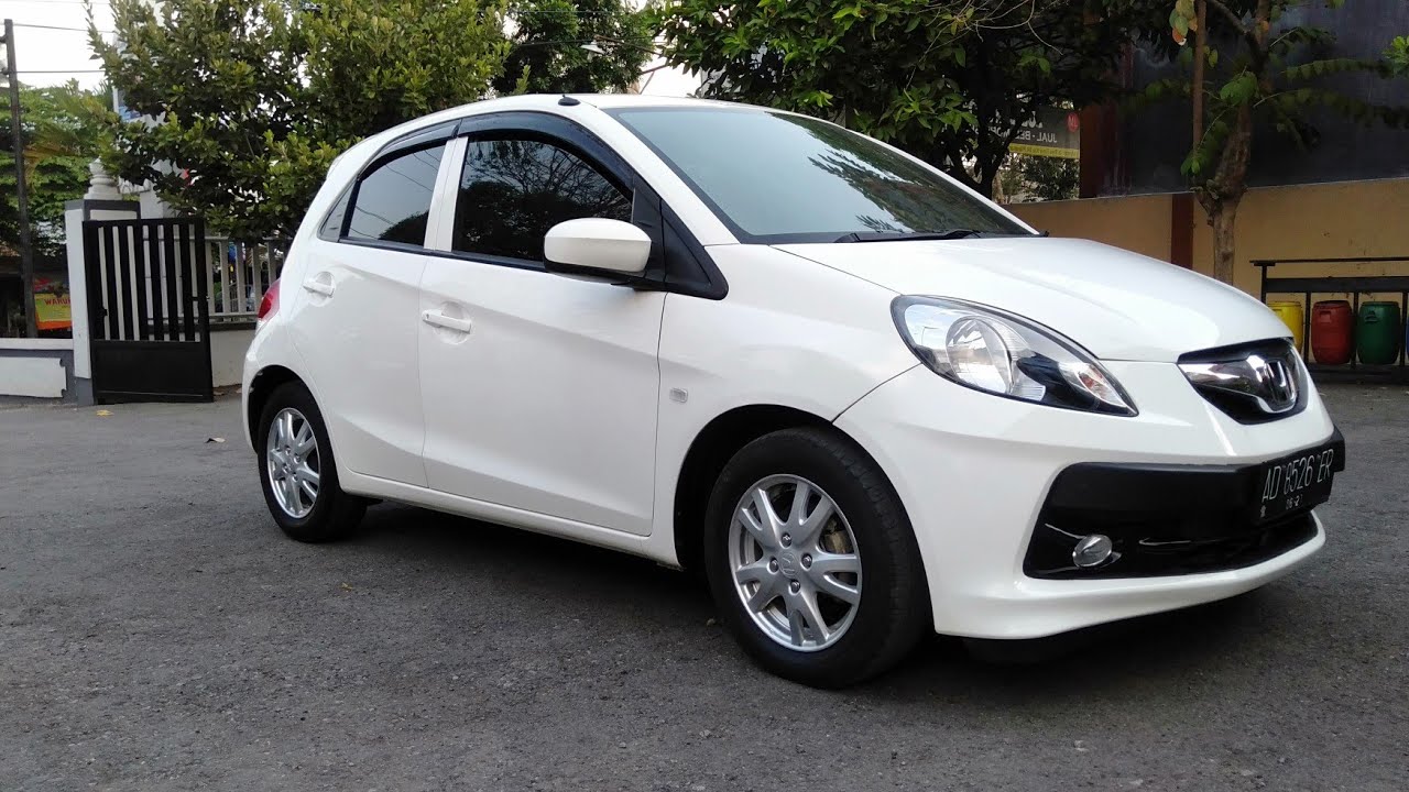 HONDA BRIO SATYA PUTIH - YouTube
