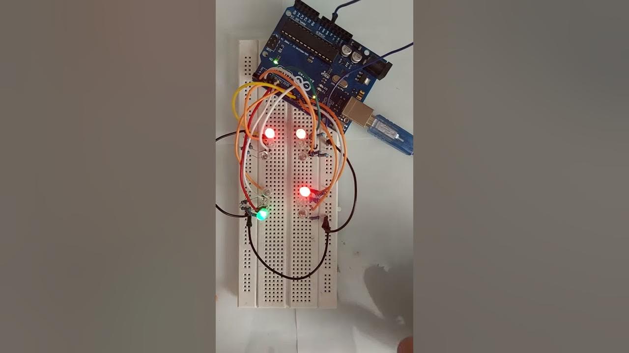 How to make traffic lights using Arduino #Shorts - YouTube