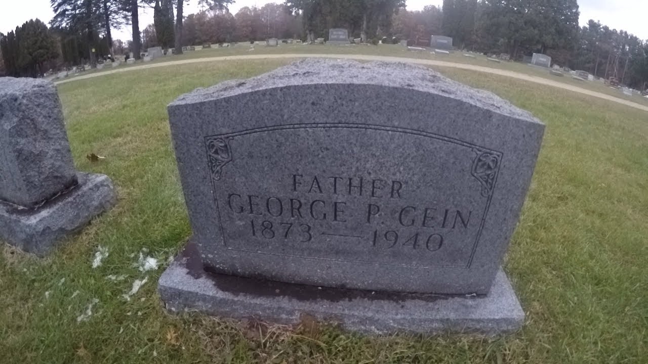 ED GEIN'S Grave AND his former Homestead!! - YouTube