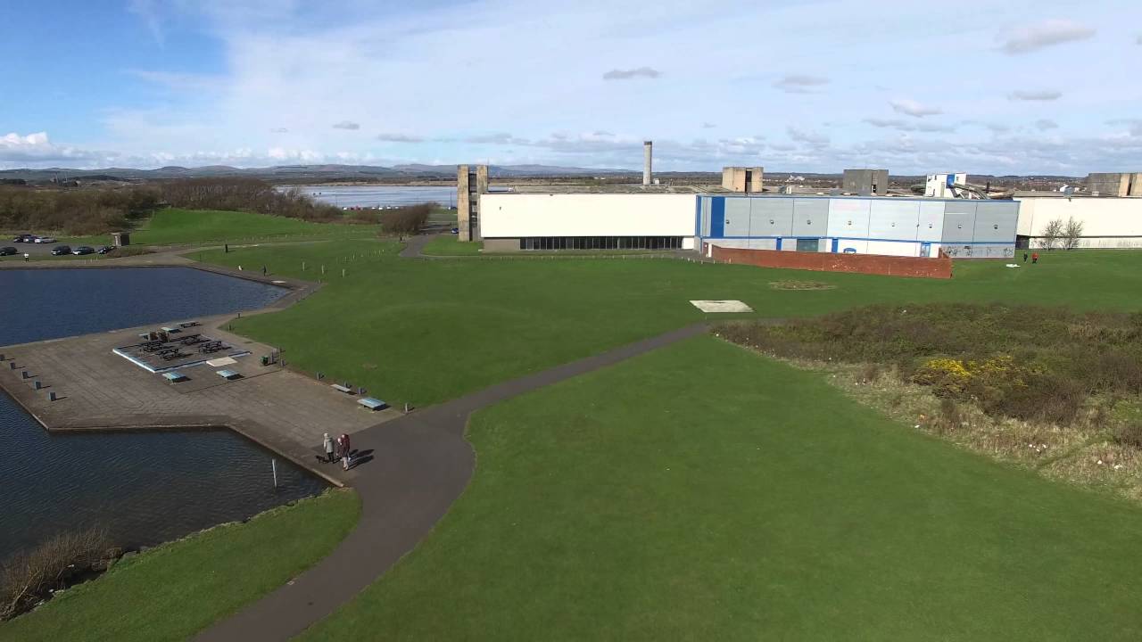 Irvine Magnum Boating Pond 4K - YouTube