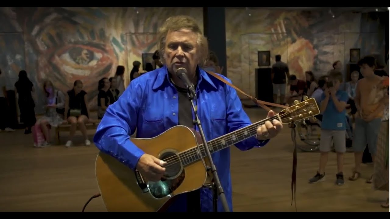 Don McLean at the Van Gogh Museum: live performance Vincent (Starry ...