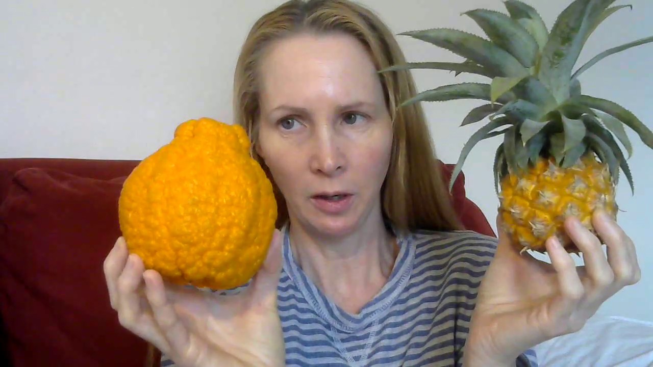 Huge seedless Tangerine & Mini Pineapple - YouTube