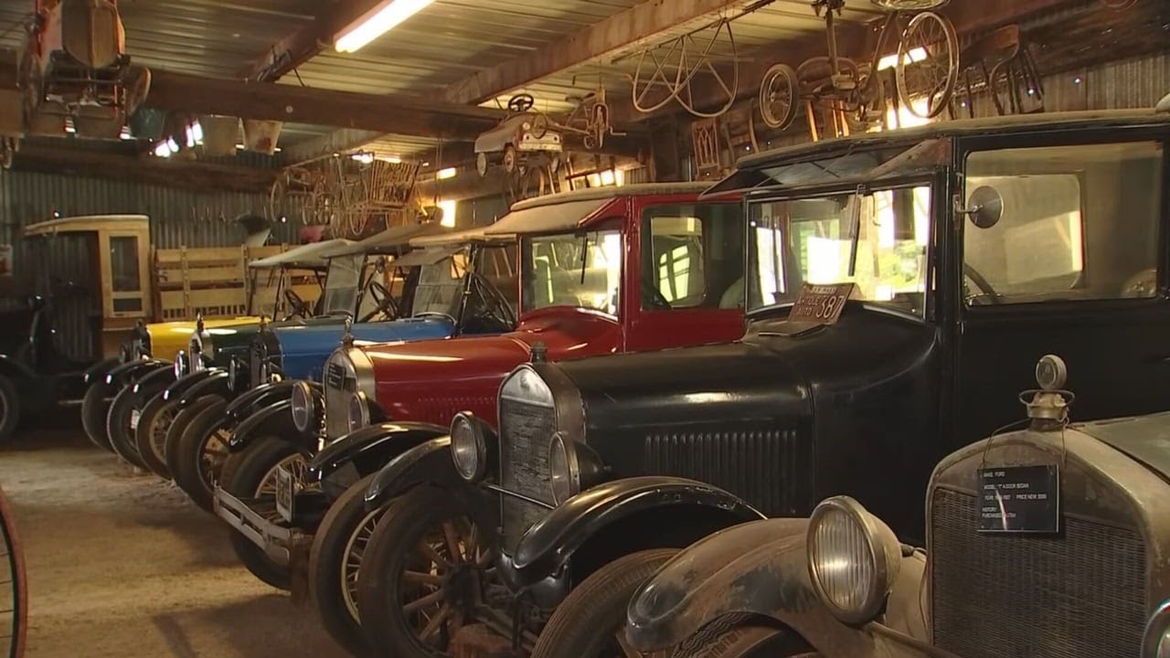 Cloud Museum near Yuma features hundreds of cars, antiques - YouTube