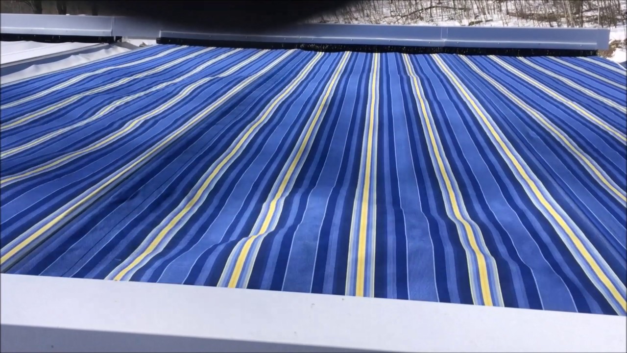 Roll Flex Wind Test - YouTube