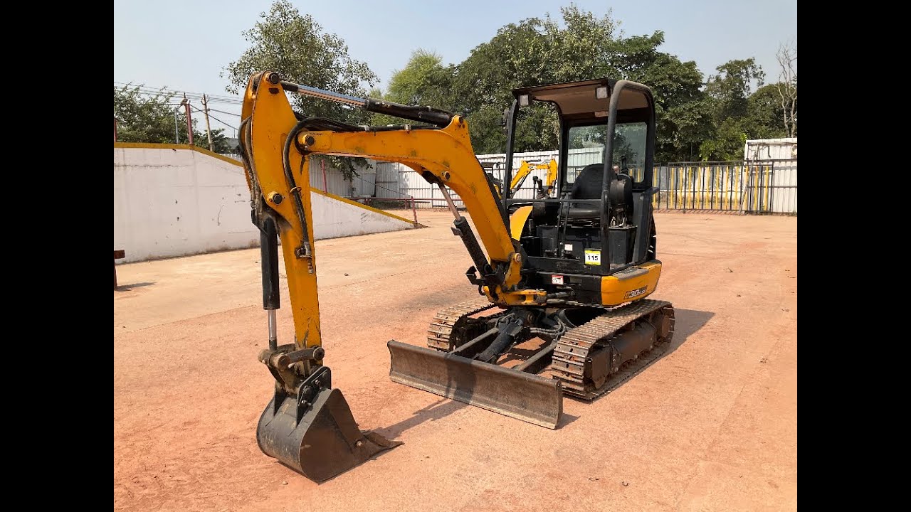 2017 JCB 30 Plus Excavator - YouTube