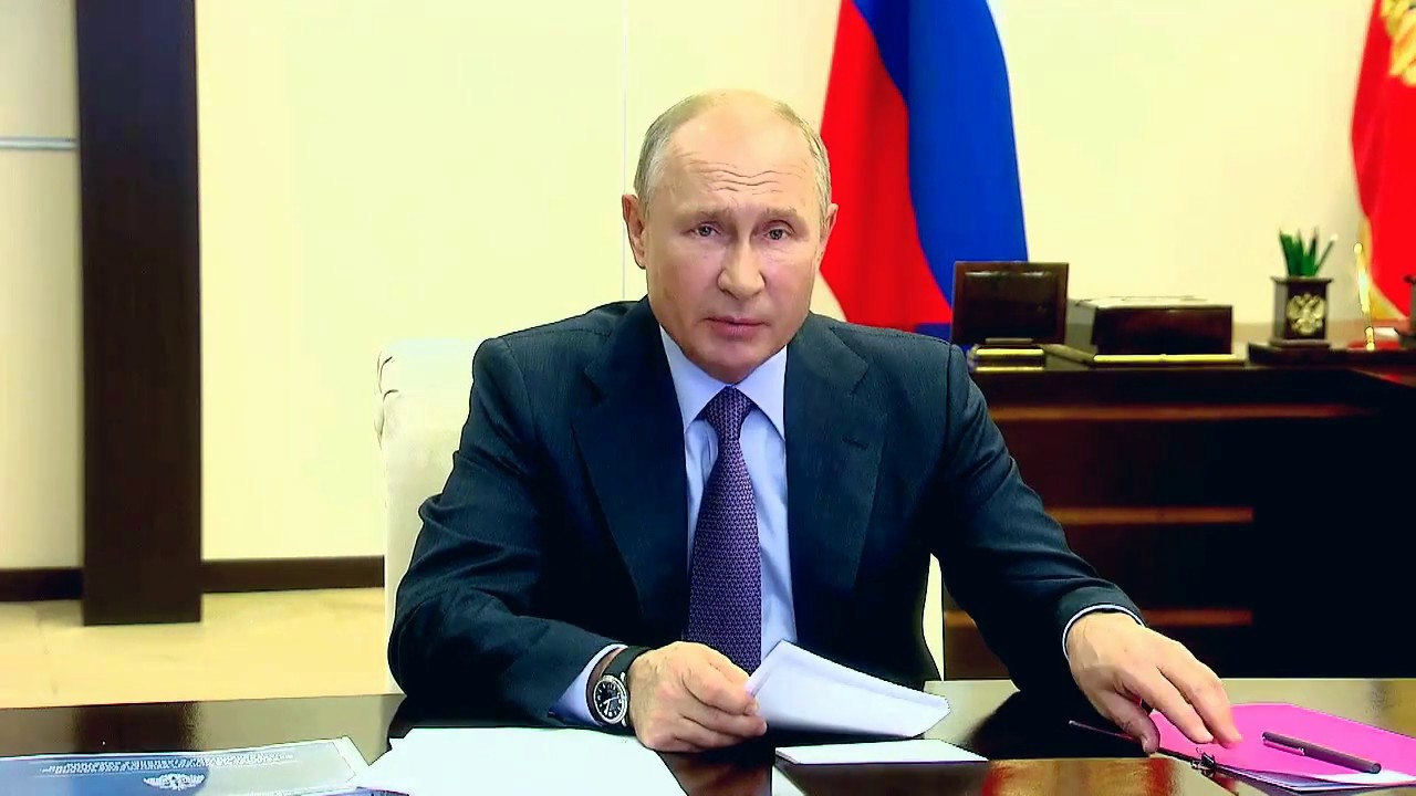Путин и нюансы сидения в бункере Youtube