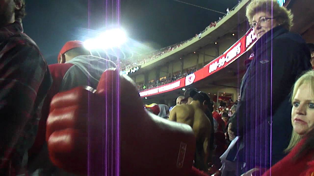 KC Chiefs Fight Round 3 cordial - YouTube