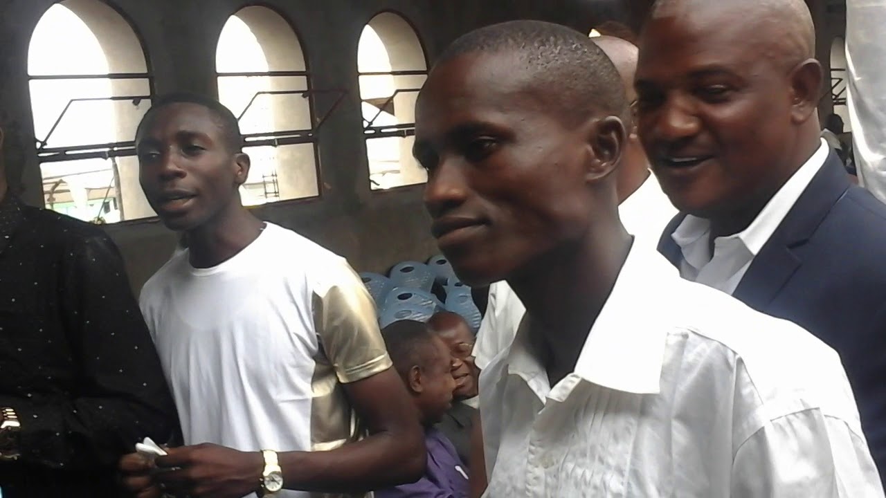 Gtki Central Kinshasa animation titre : Mikolo tojali - YouTube
