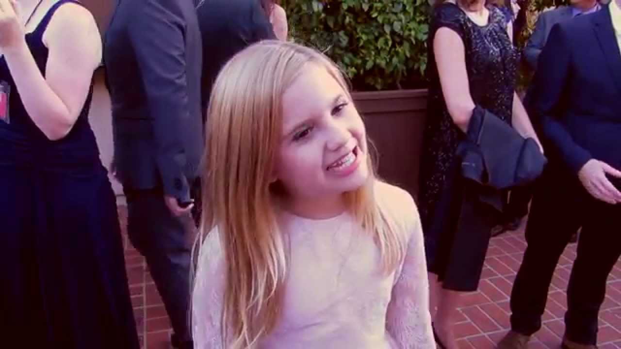 INTERVIEW: Saturn Awards 2014 - The Walking Dead's Kyla Kenedy - YouTube