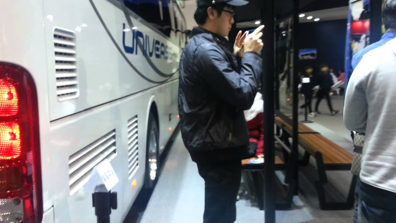Hyundai Universe Bus at Seoul Motor Show 2015 - YouTube