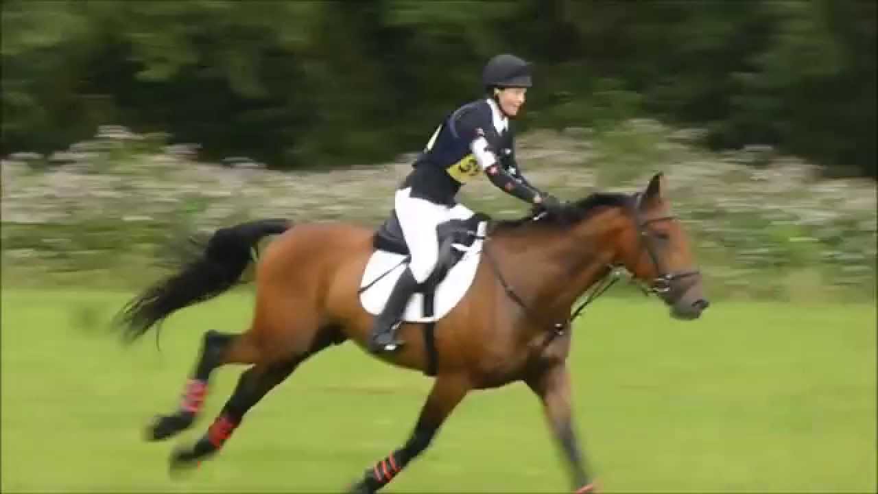 BE90 at Llanymynech - YouTube