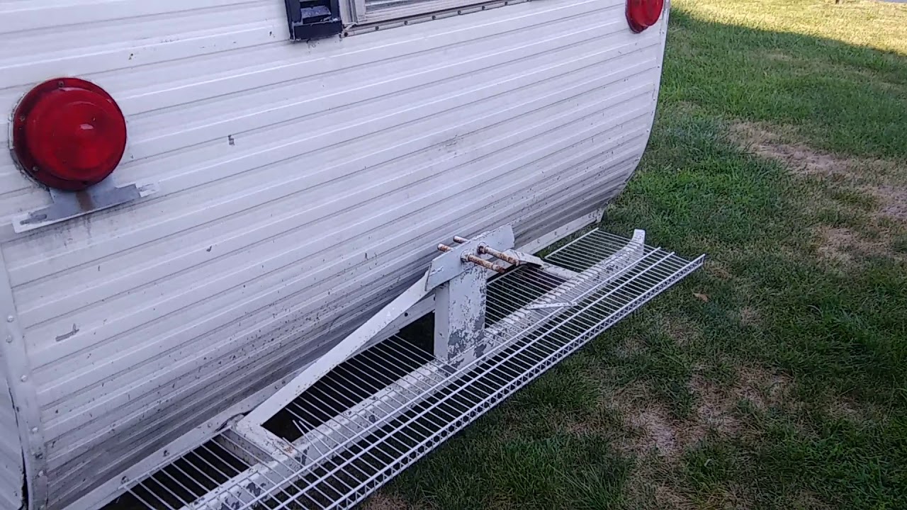 1965 pathfinder 10ft camper lucy - YouTube