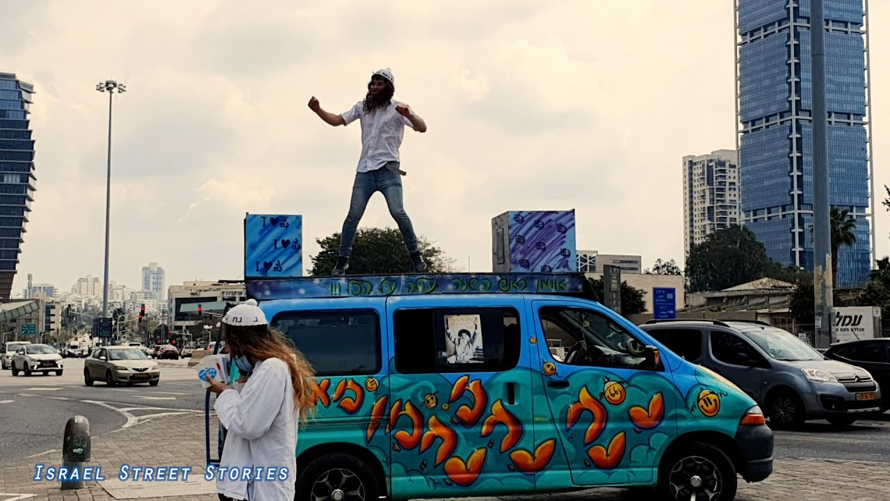 Breslov Dancing Like Crazy - YouTube