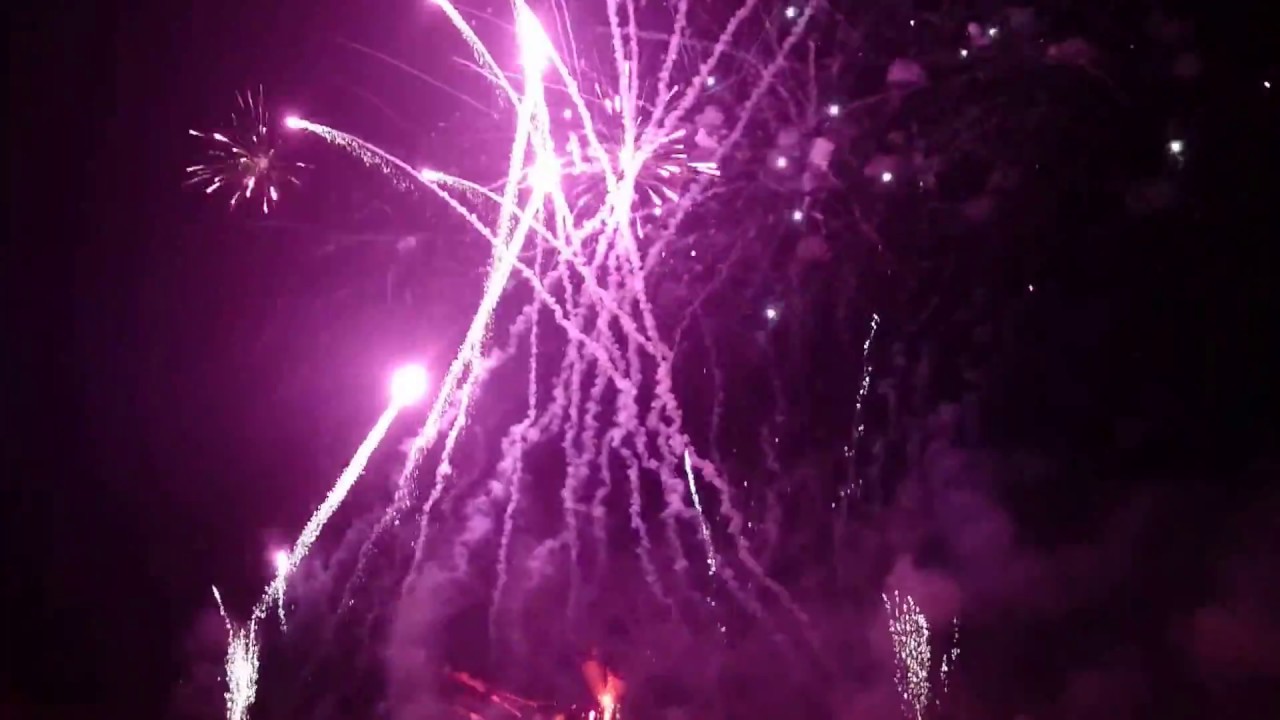 Disneyland Paris - Lac Buena Vista - Show 'Disney's Magical Fireworks ...