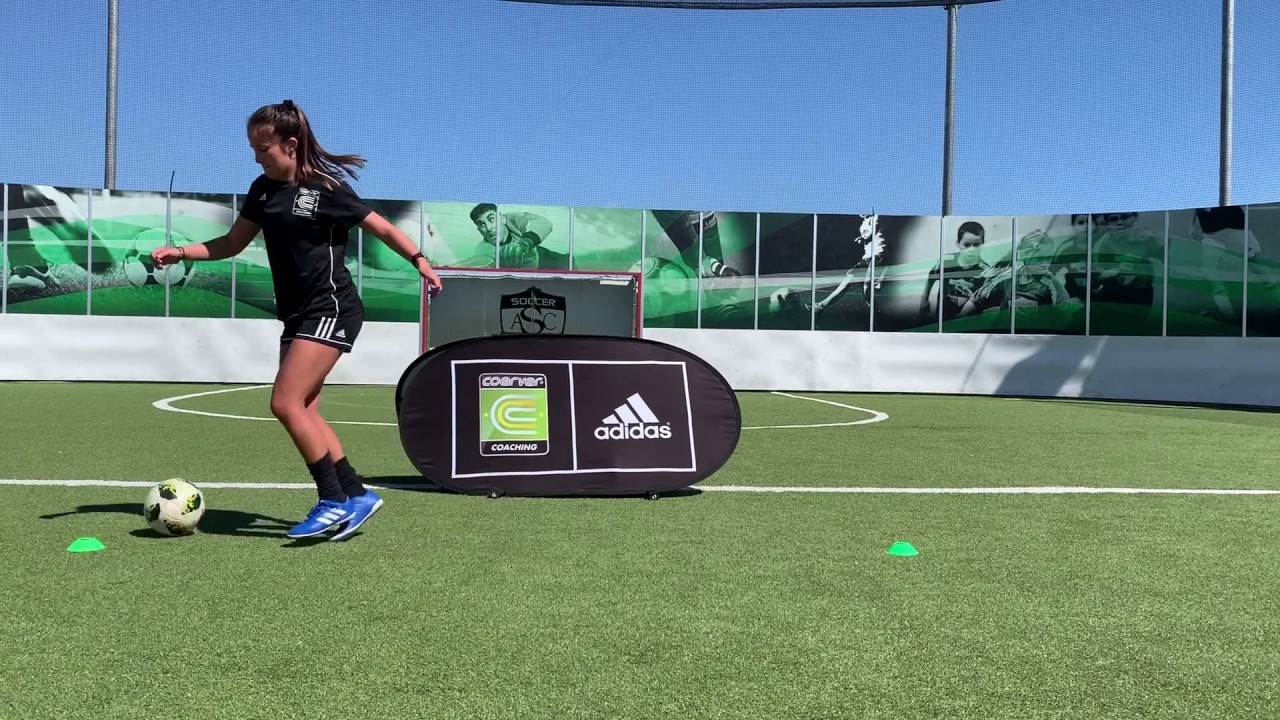 Coerver @ Home: advance reverse cut with a scissor - YouTube