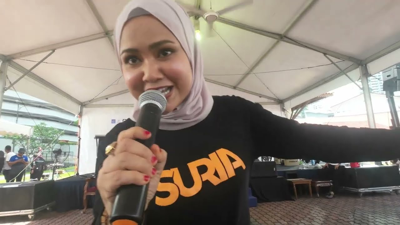 Cik Piah@Feeya Iskandar Suria.FM | Himpunan Mega Basikal Lipat... - YouTube