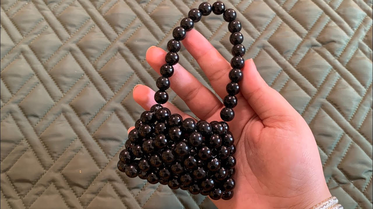 DIY MINI BEADED BAG // How to make a simple beaded bag - YouTube