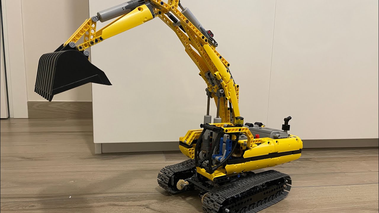 Lego technic excavator 8043 time lapse build - YouTube