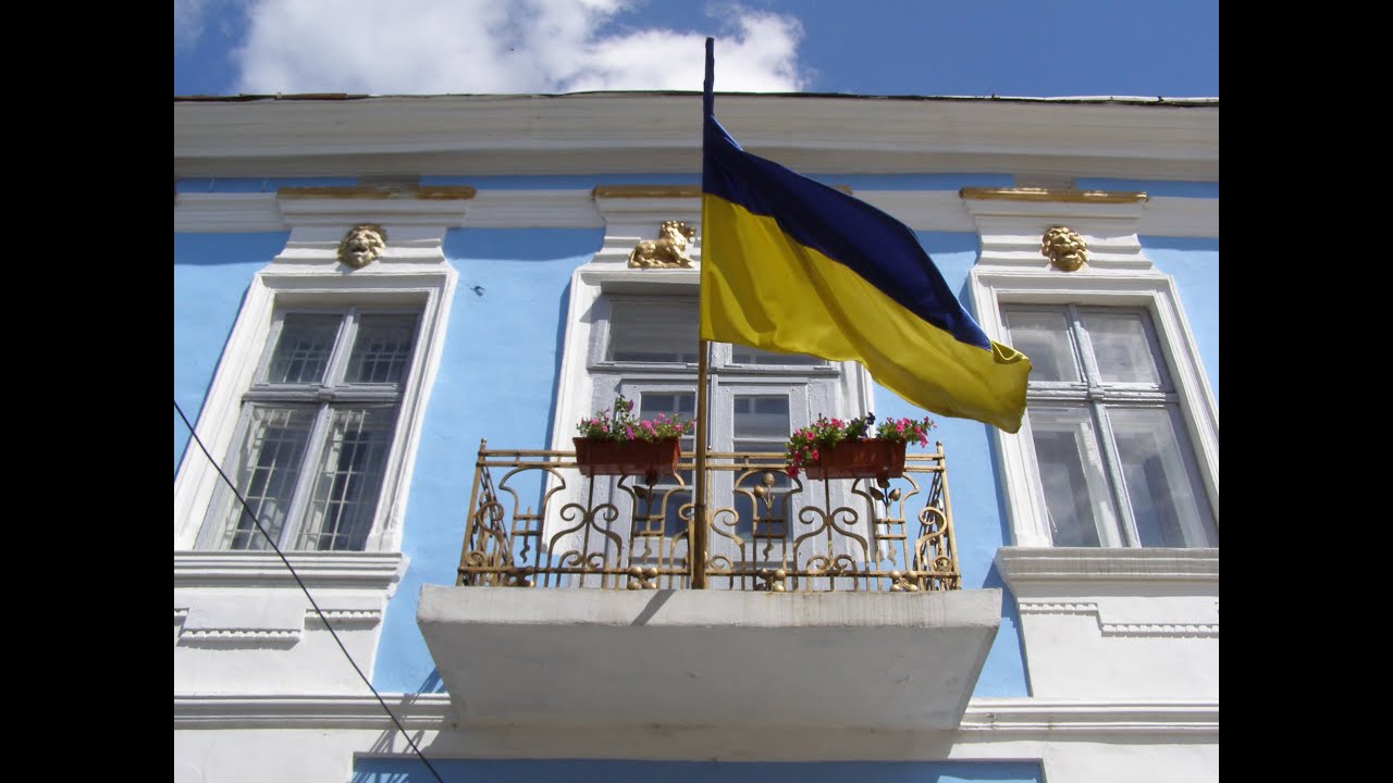The Meaning Of Ukraine's Flag - YouTube
