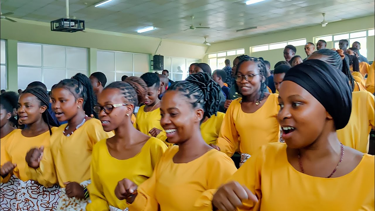 NITAKWENDA MIMI MWENYEWE| Ikiimbwa na Kwaya ya Mt Aloyce Gonzaga TMCS ...