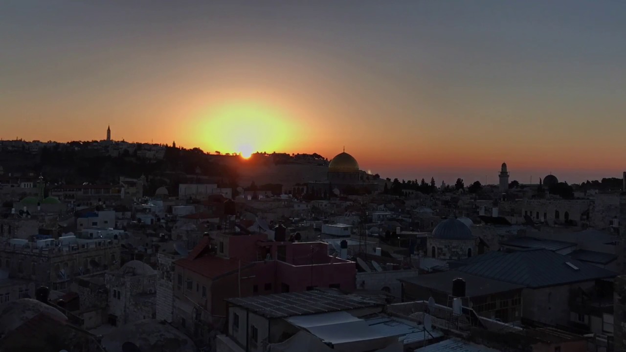 AMAZING TIMELAPSE OF SUNRISE OVER OLD CITY OF JERUSALEM - HD - YouTube