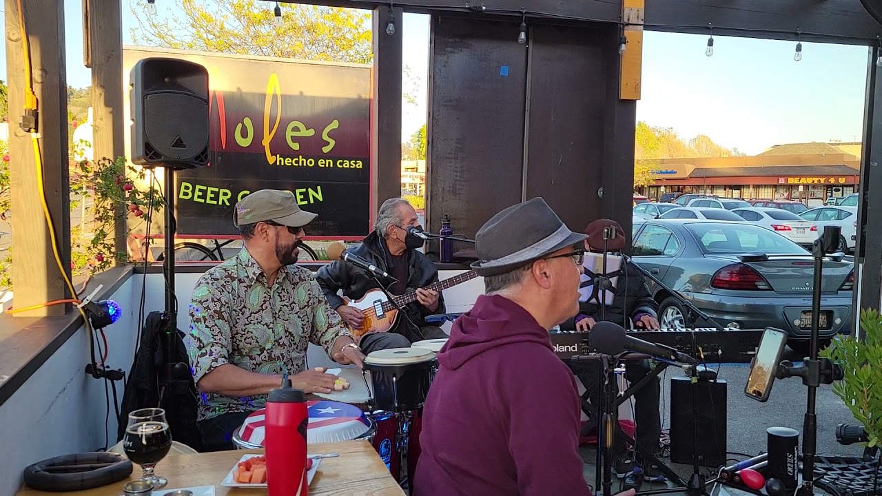 Latino music @ Los Moles restaurant by René Escovedo band with amazing ...