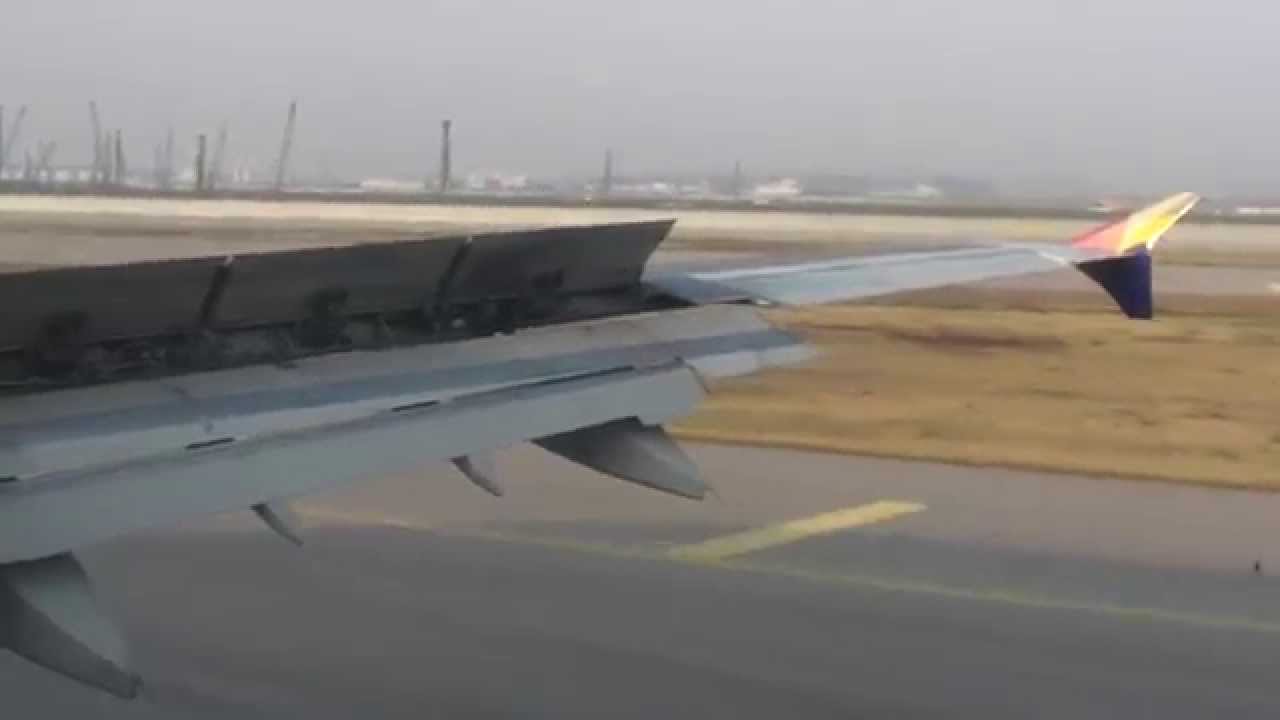Asiana Airlines A321-231 flight OZ571 approach, landing and taxiing in ...