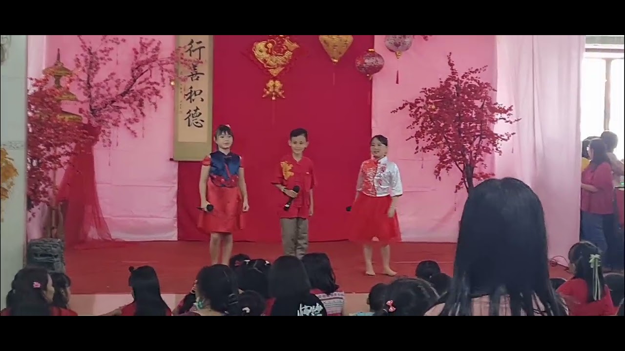 Da Di Hui Chun & He Xin Nian ( medley) - YouTube