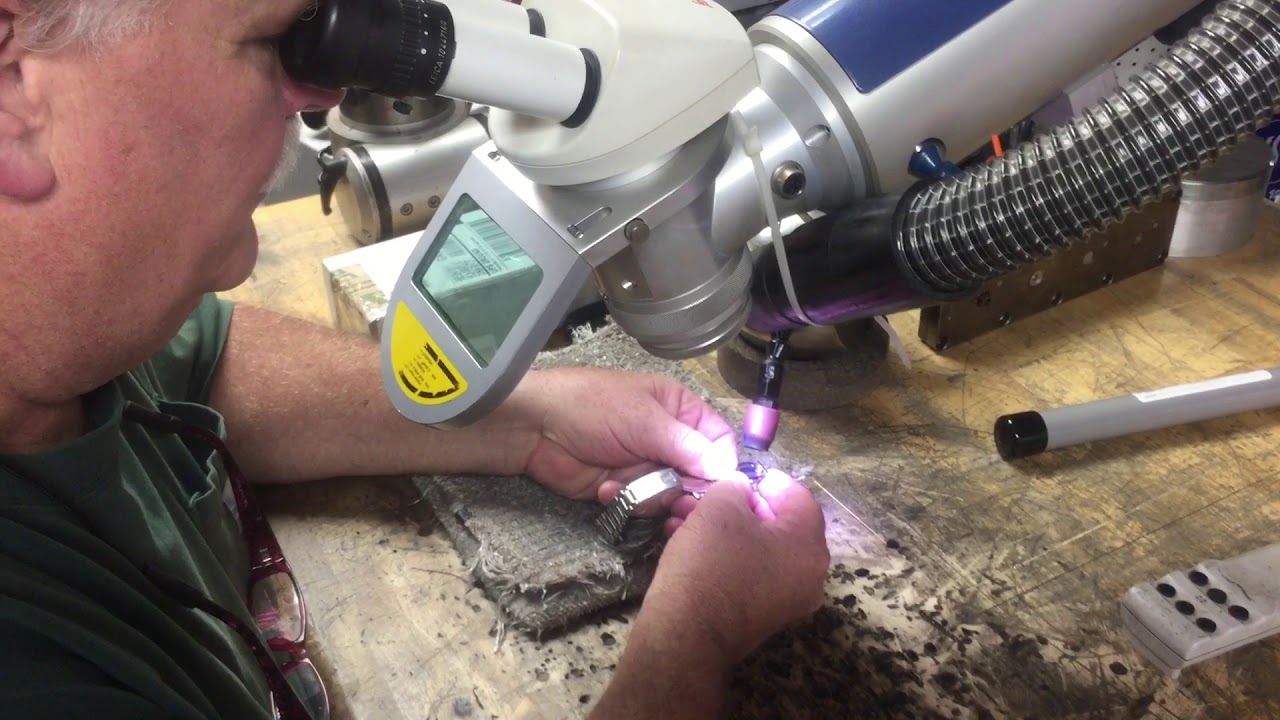 Welding Omega 1171 bracelet - YouTube